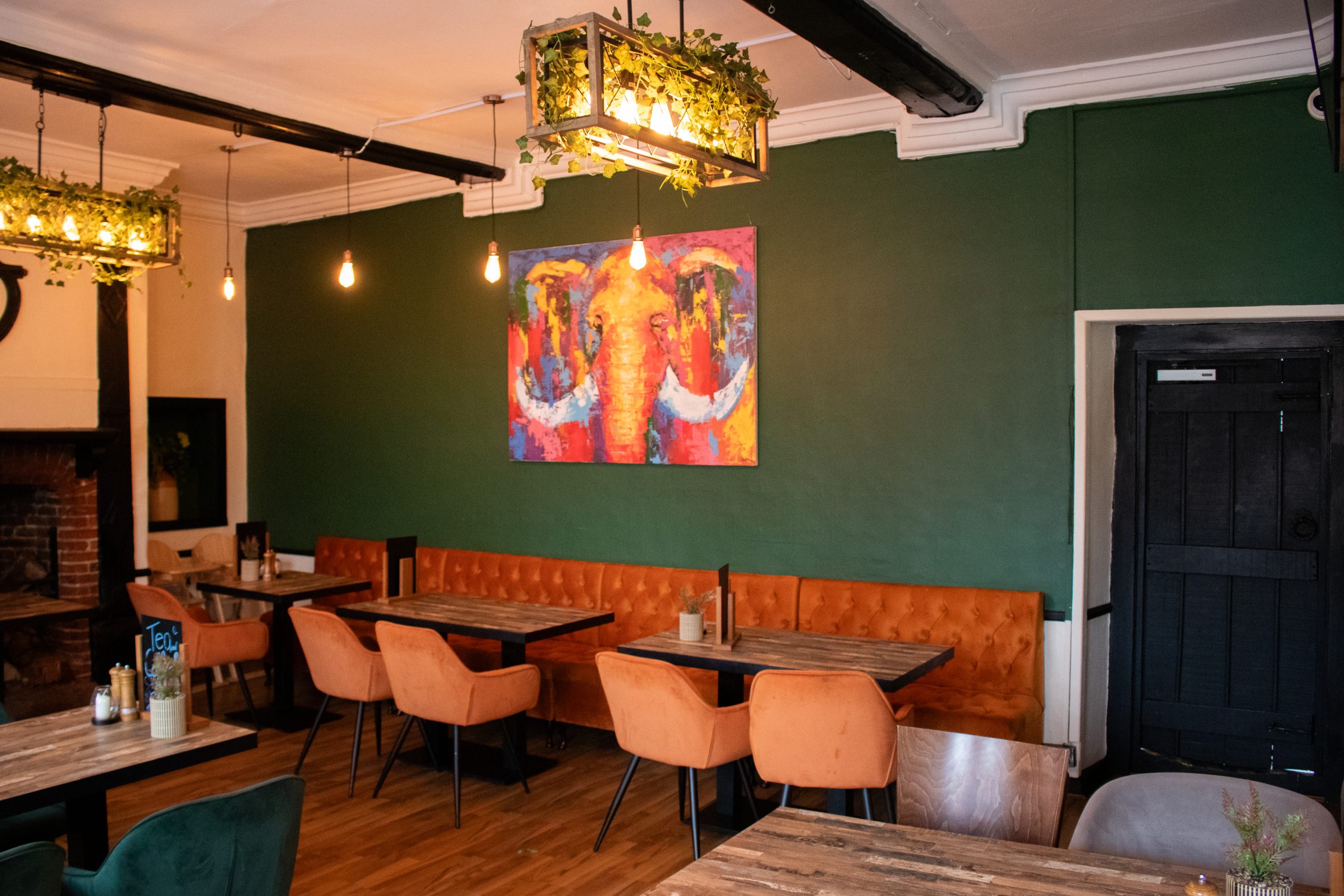 Jax Bar - Scole Inn Hotel